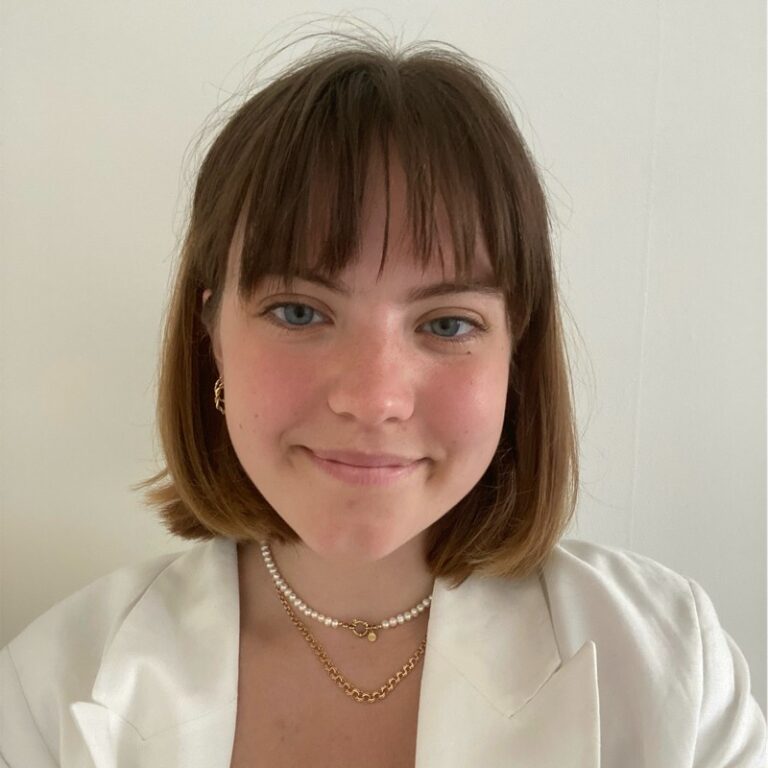 Before Elsa heads off to start her PhD at the University of Manchester ...